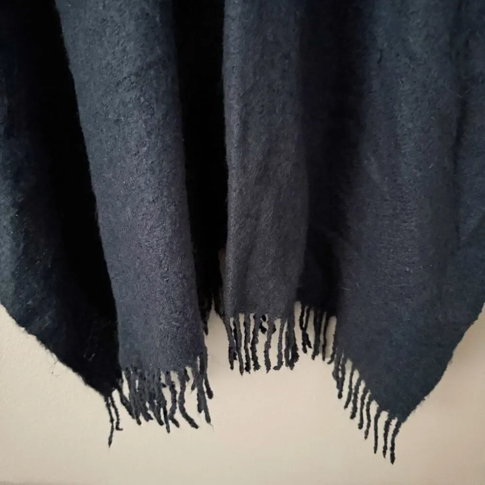 Echo | Sweaters | Echo Fringe Hem Fringed Bloucle Ruana Navy Blue Fuzzy ...